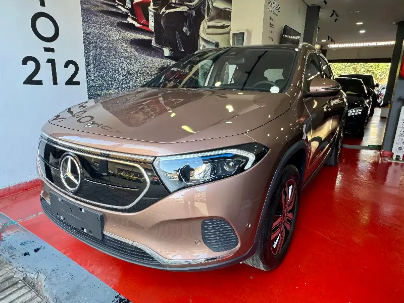 Mercedes Eqa 260 à Casablanca - Maarif 05825